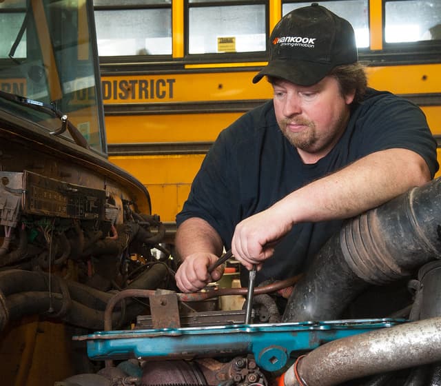 How to Find a Qualified Bus Mechanic: Essential Tips for... | BusesForSale